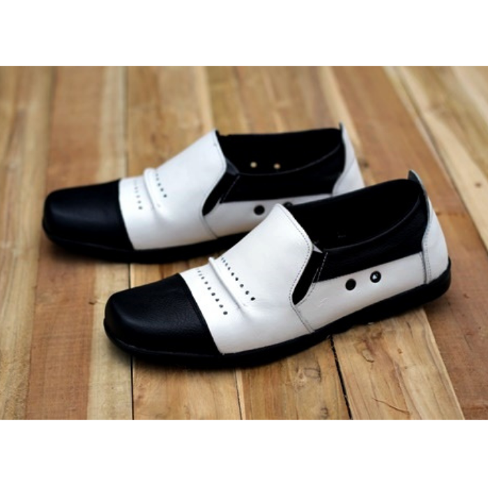 Gladio02 | sepatu slip on moccasin pria kulit